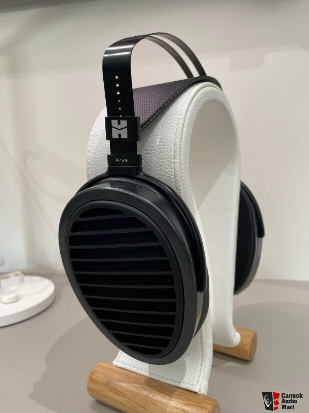 Hifiman Arya V3 Stealth Magnet Photo #3968322 - UK Audio Mart