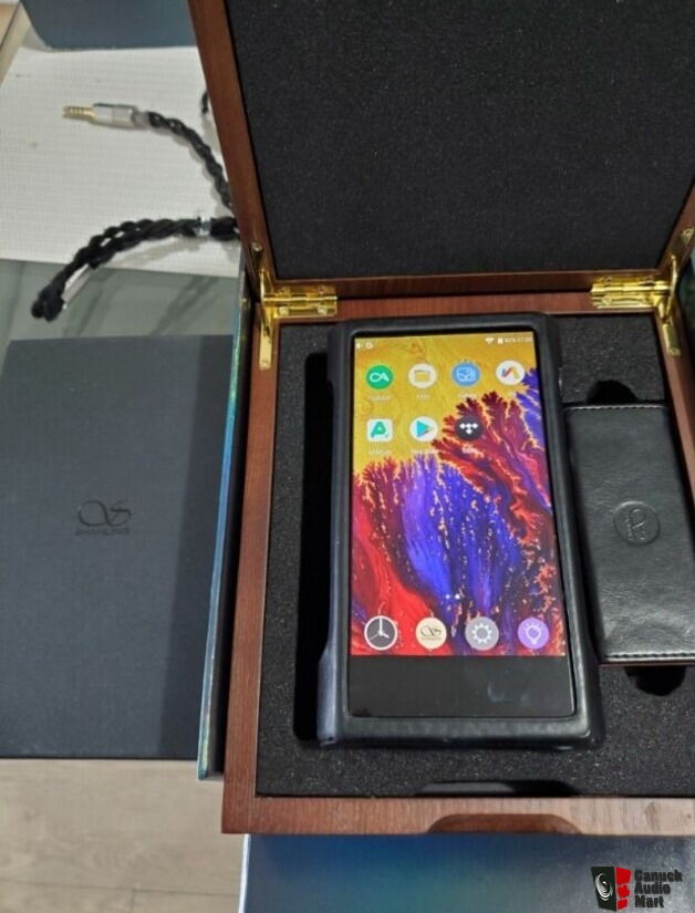 Shanling M8 DAP Photo #3975125 - Canuck Audio Mart