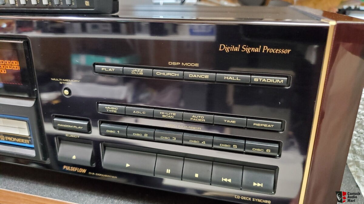 Rare Pioneer Elite PD-M77 CD Player Photo #3983968 - Canuck Audio Mart
