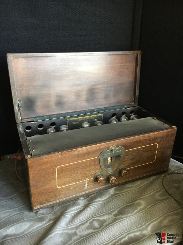 1928 Vintage RCA Victor International Tabletop Radio Model 28V and RCA ...