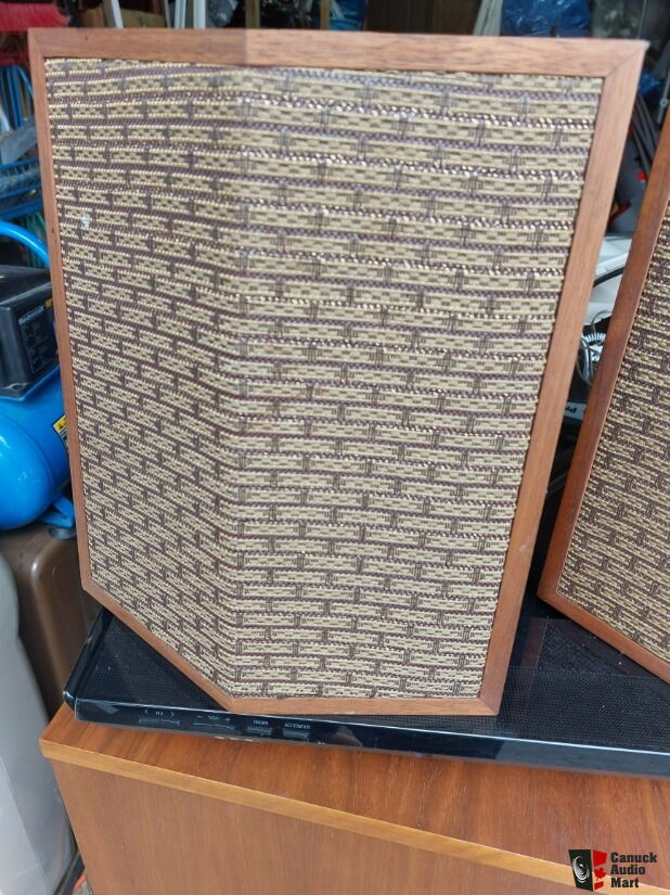 Vintage Phillips corner speakers Photo #3993406 - US Audio Mart