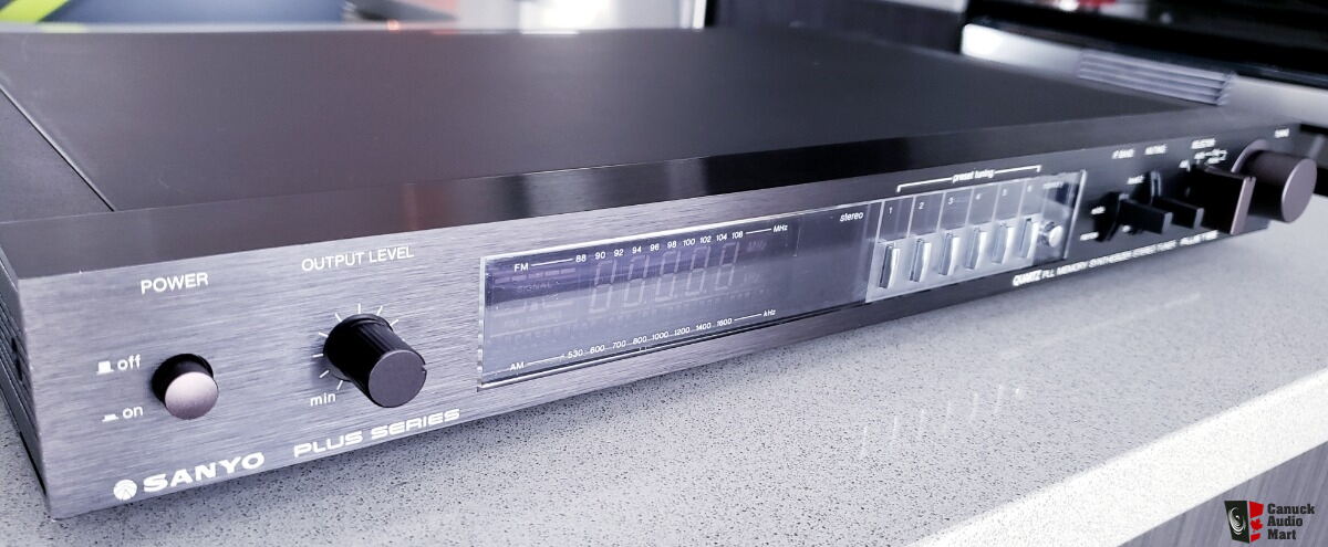Sanyo PLUS T55 AM FM Stereo Tuner Photo #3996371 - UK Audio Mart