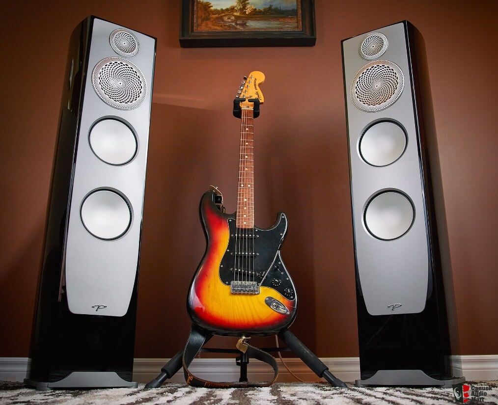 Paradigm Persona 3F in High Gloss Vanta Black Photo #3999573 - US Audio ...
