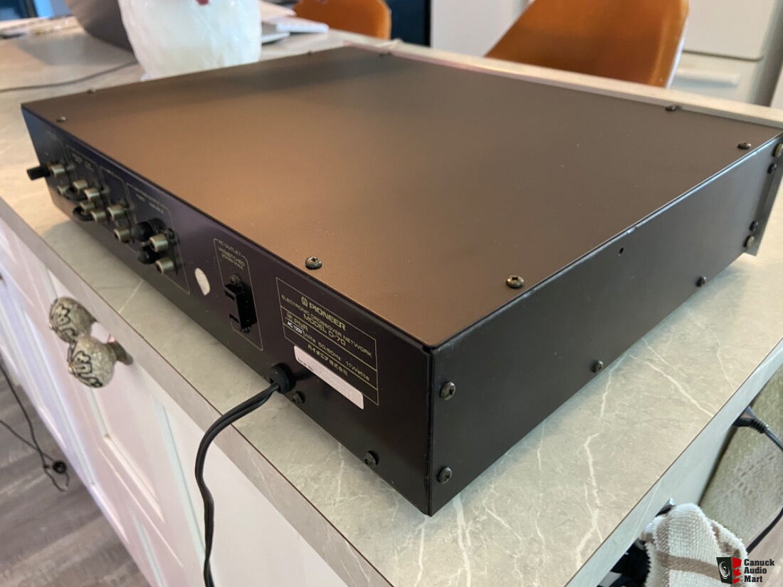 Pioneer D70 ELECTRONIC CROSSOVER ,,perfect with SPEC-2 M22 M25 SPEC-1 ...