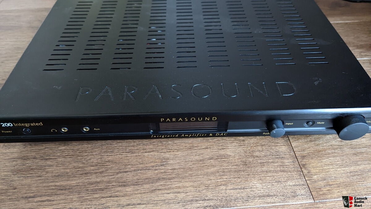Parasound NEWCLASSIC 200 Integrated Amplifier & DAC Photo #4010268 ...