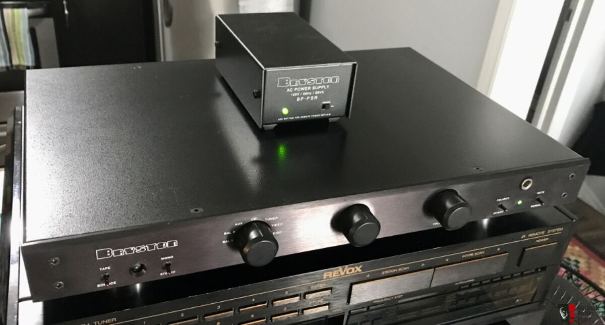Bryston BP25 in black with remote Photo #4010452 - Canuck Audio Mart