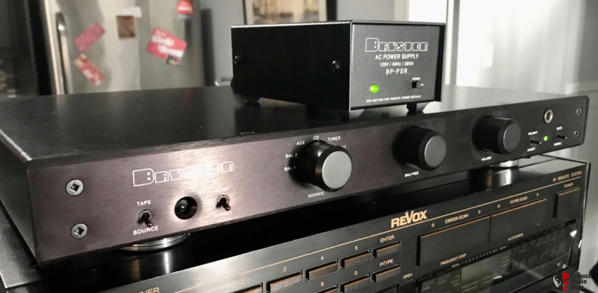 Bryston BP25 in black with remote Photo #4010452 - Canuck Audio Mart