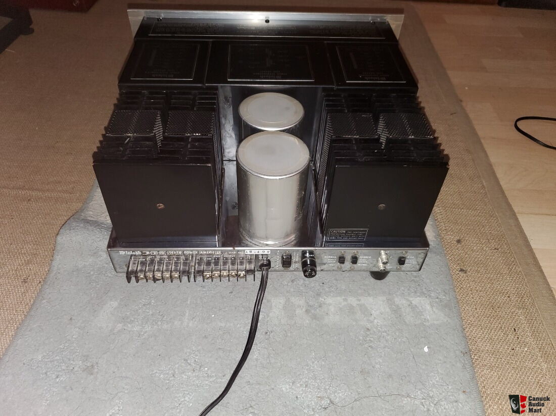 Mcintosh MC 2200 stereo power amplifier built in output transformers ...