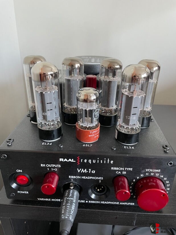 RAAL Requisite VM-1a Tube Headphone amp Photo #4027103 - US Audio Mart