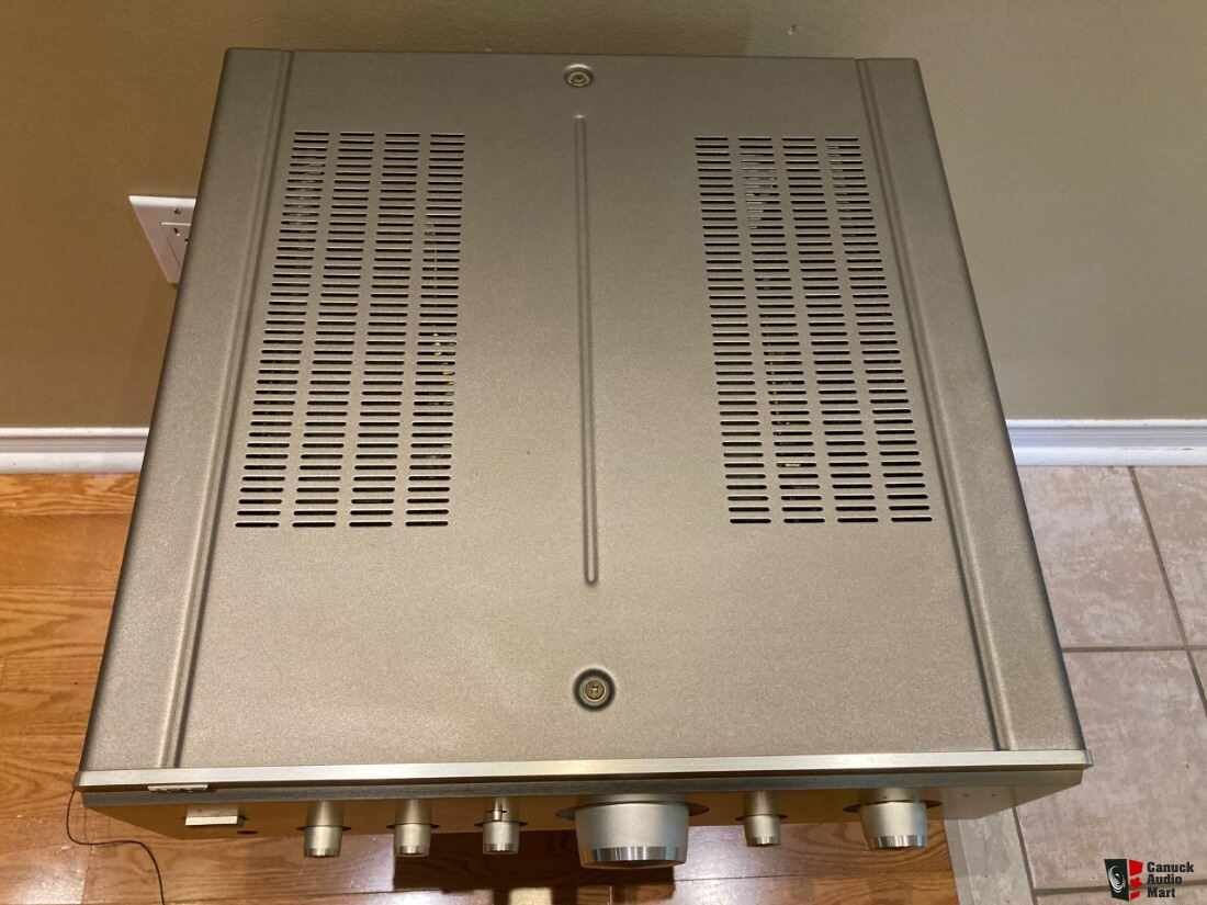 Denon PMA-2000 high end amplifier Photo #4029668 - Canuck Audio Mart