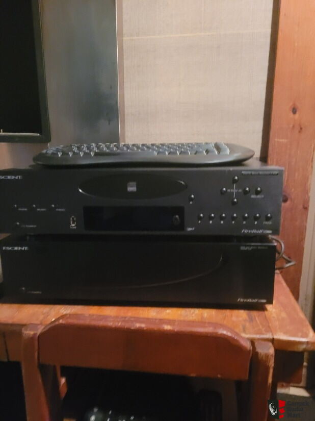 Escient e120 and DVDM 100 music and dvd server Photo #4031044 - Canuck ...