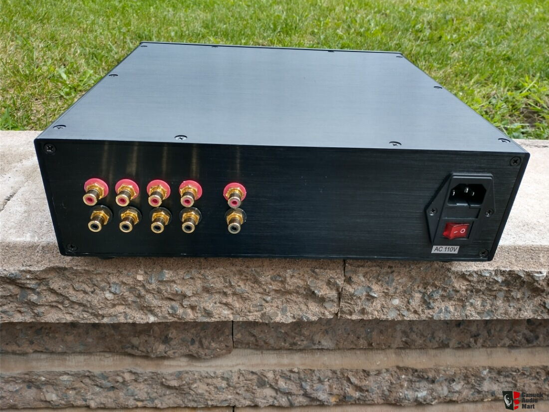 Tube preamplifier 12ax7 with remote Photo #4031460 - Canuck Audio Mart