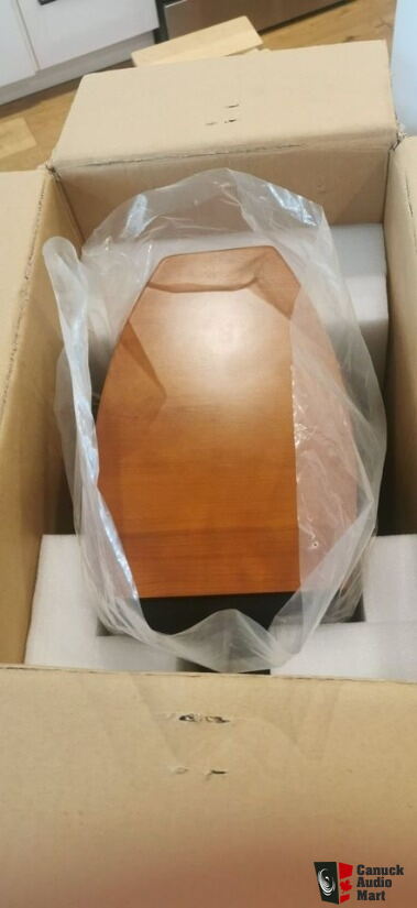 Peachtree floorstanding speakers ERA Design 14 - 3 ways in Cherry Wood ...