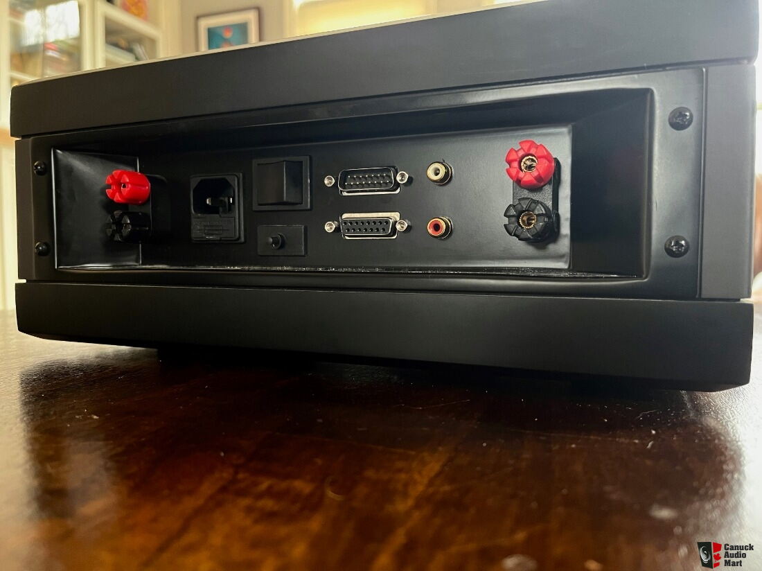 Quad 909 two-channel power amplifier Photo #4041048 - UK Audio Mart