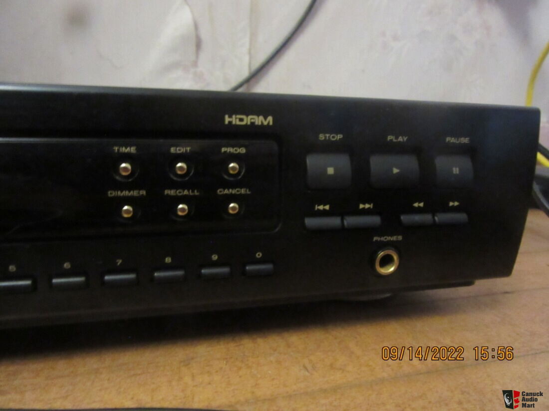 Marantz CD Player CD-67SE Photo #4051795 - Canuck Audio Mart
