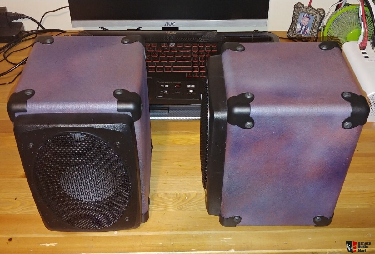 GR Research Bookshelf Speakers For Sale - Canuck Audio Mart