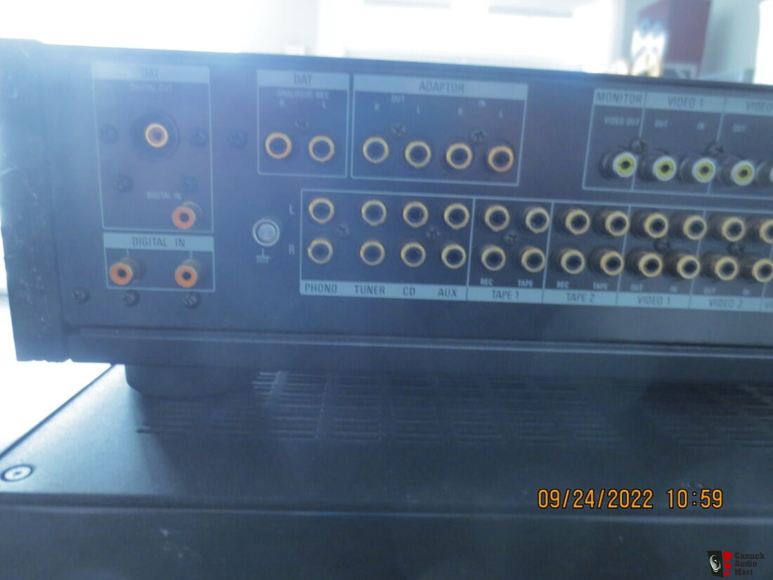 SONY TA-N 77 ES power amplifier & SONY TA-E 77 ESD preamplifier in very ...