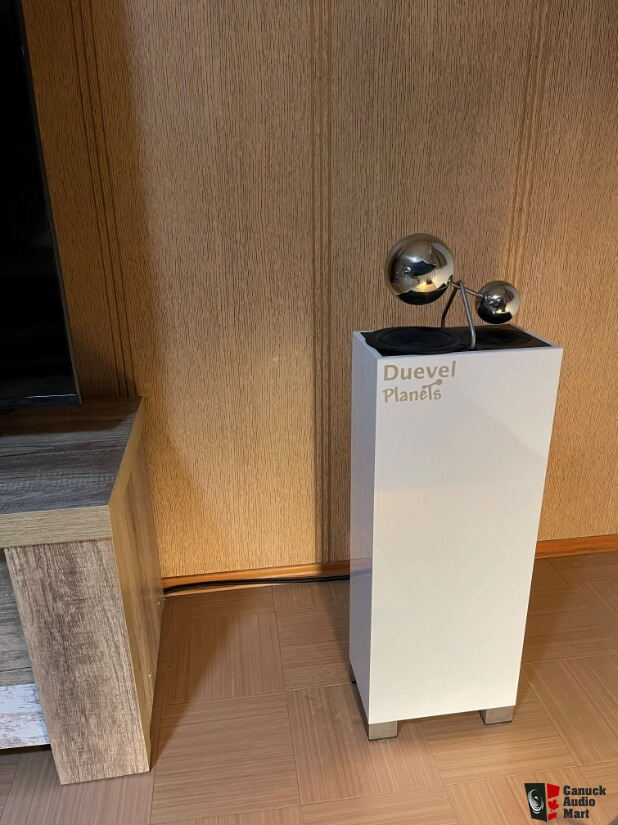 Duevel Planets omni speakers Photo #4071755 - UK Audio Mart