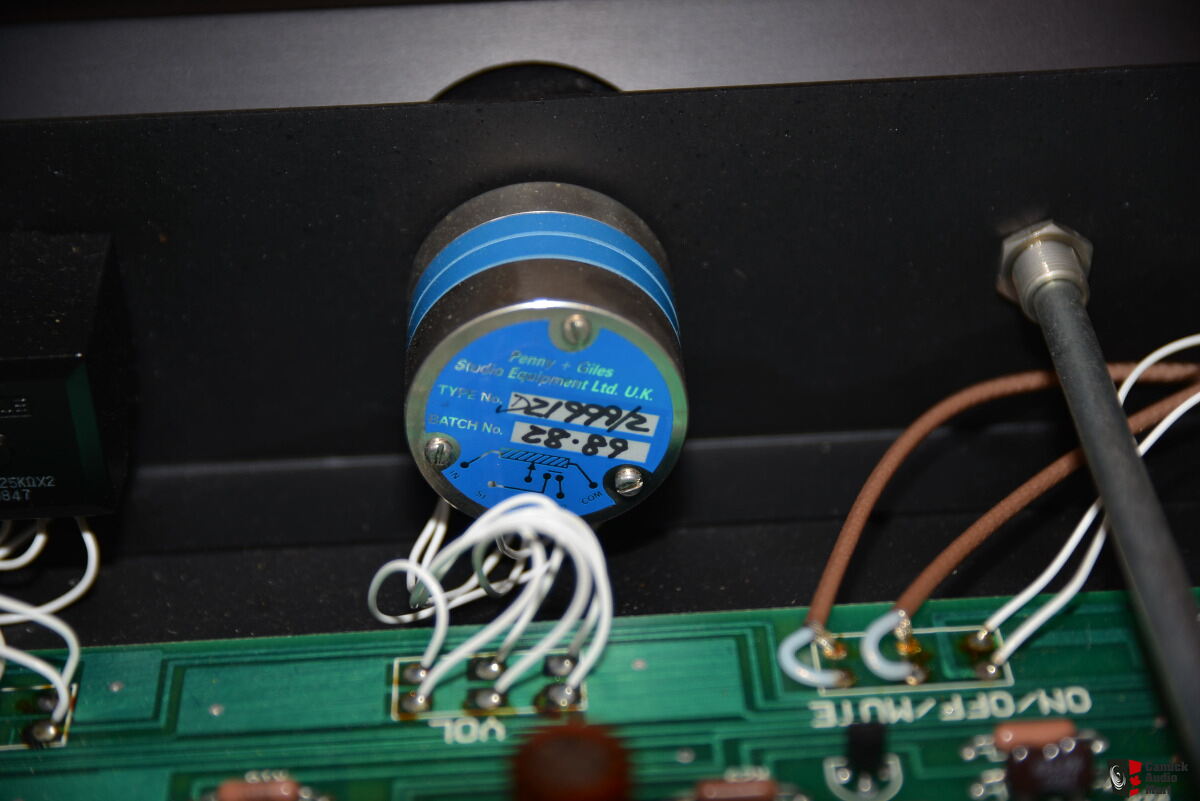 Aragon 24K preamp with IPS external power supply Photo #4091777 - US ...