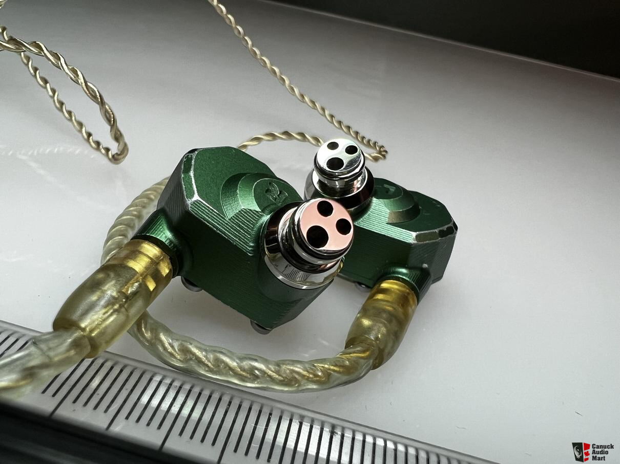 Campfire Audio Andromeda (2018) In-Ear Monitors Photo #4095630 - Canuck ...