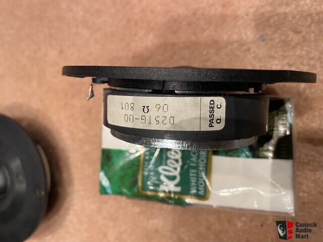 A pair of 1-inch Vifa tweeters model D25TG-00 6 ohms Photo #4099395 ...