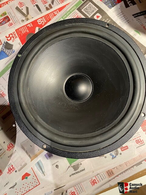 A pair of Vifa 8" woofers model P21W0-20 8 ohms made in Denmark Photo ...