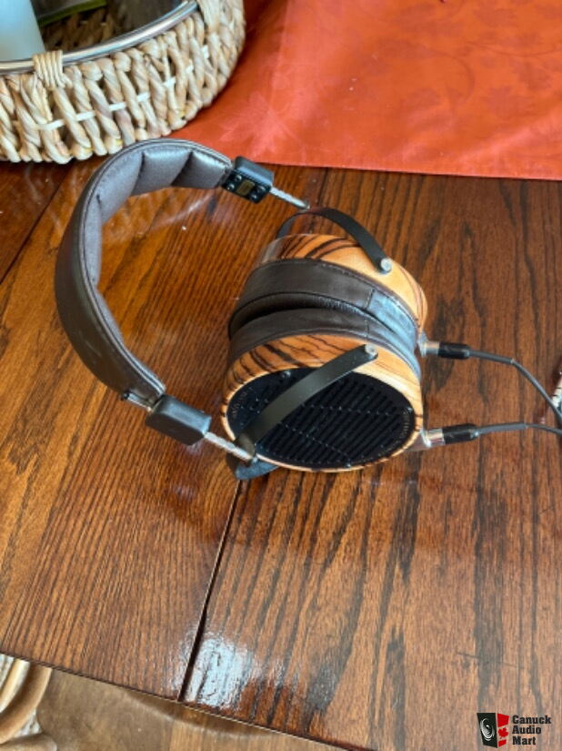 Audeze LCD-3 Headphones Photo #4114024 - Canuck Audio Mart