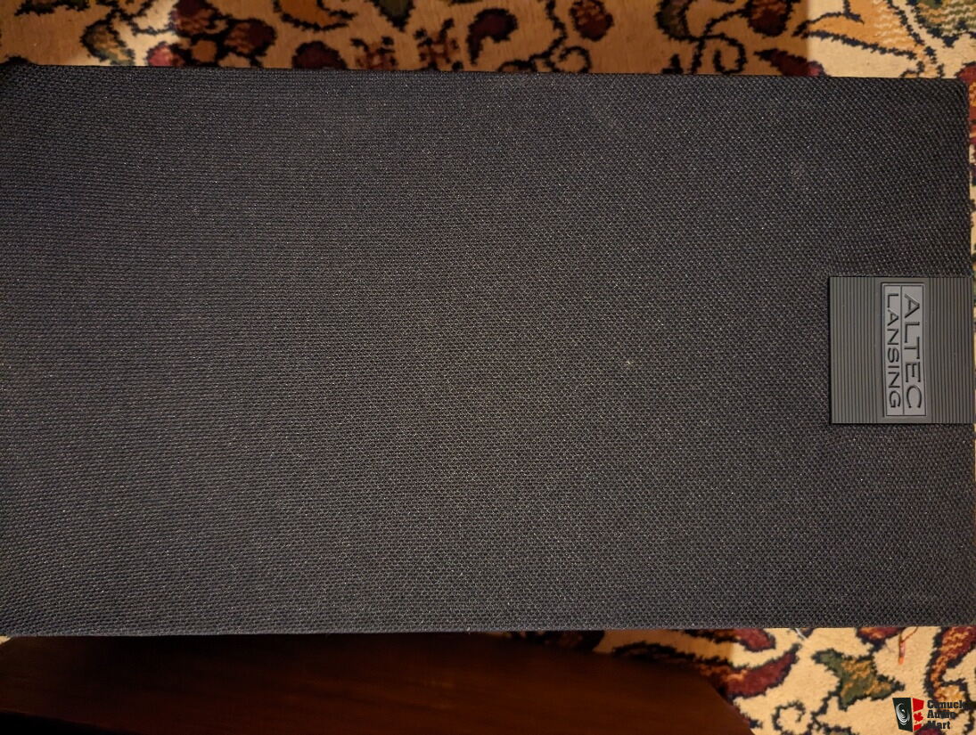 Altec Lansing Bookshelf speakers