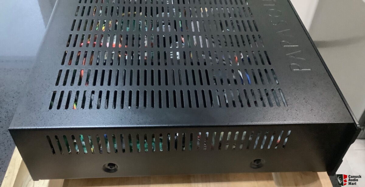 Parasound 2125 V.2 Power Amplifier Photo #4116831 - Canuck Audio Mart