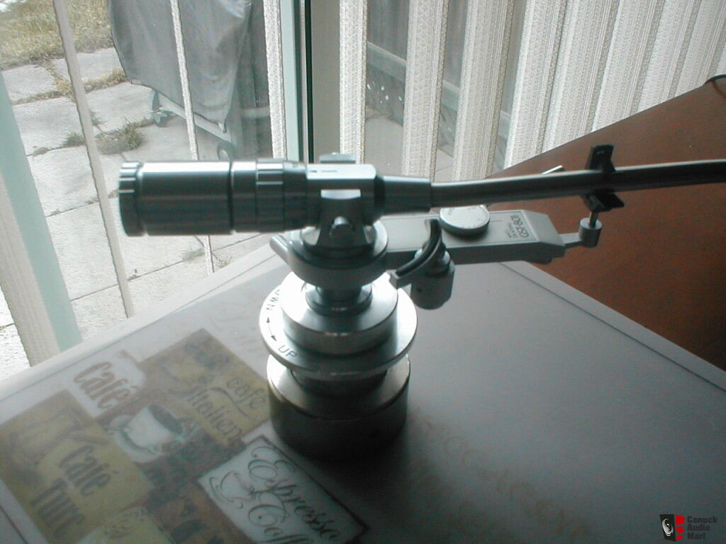 Famous LUSTRE GST-801 tonearm Photo #412798 - Canuck Audio Mart