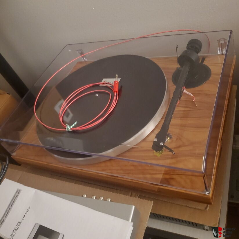Pro-ject 1-Xpression lll Classic Turntable Grace F-9 E Cartridge Photo ...