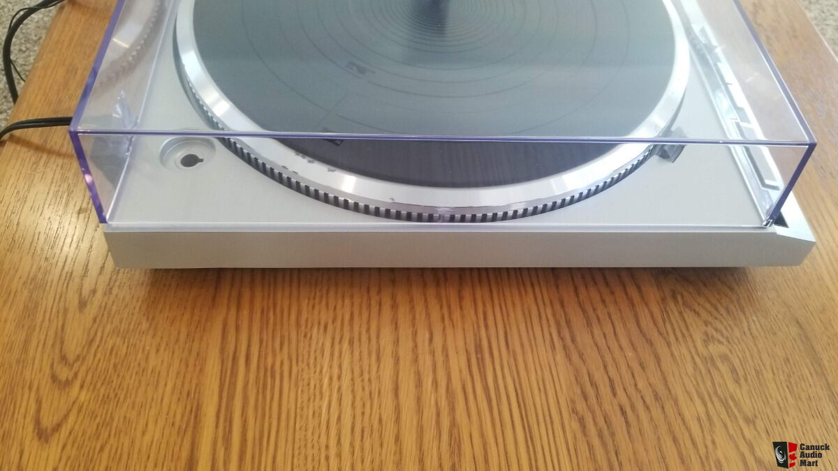 Technics SL-Q303 Direct Drive, Quartz Locked Automatic turntable w ...