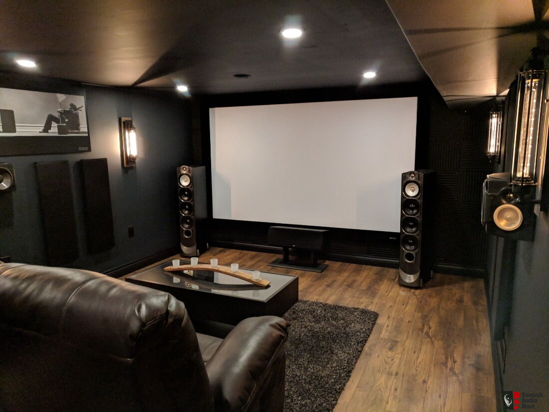 115" Elunevision reference screen For Sale - UK Audio Mart
