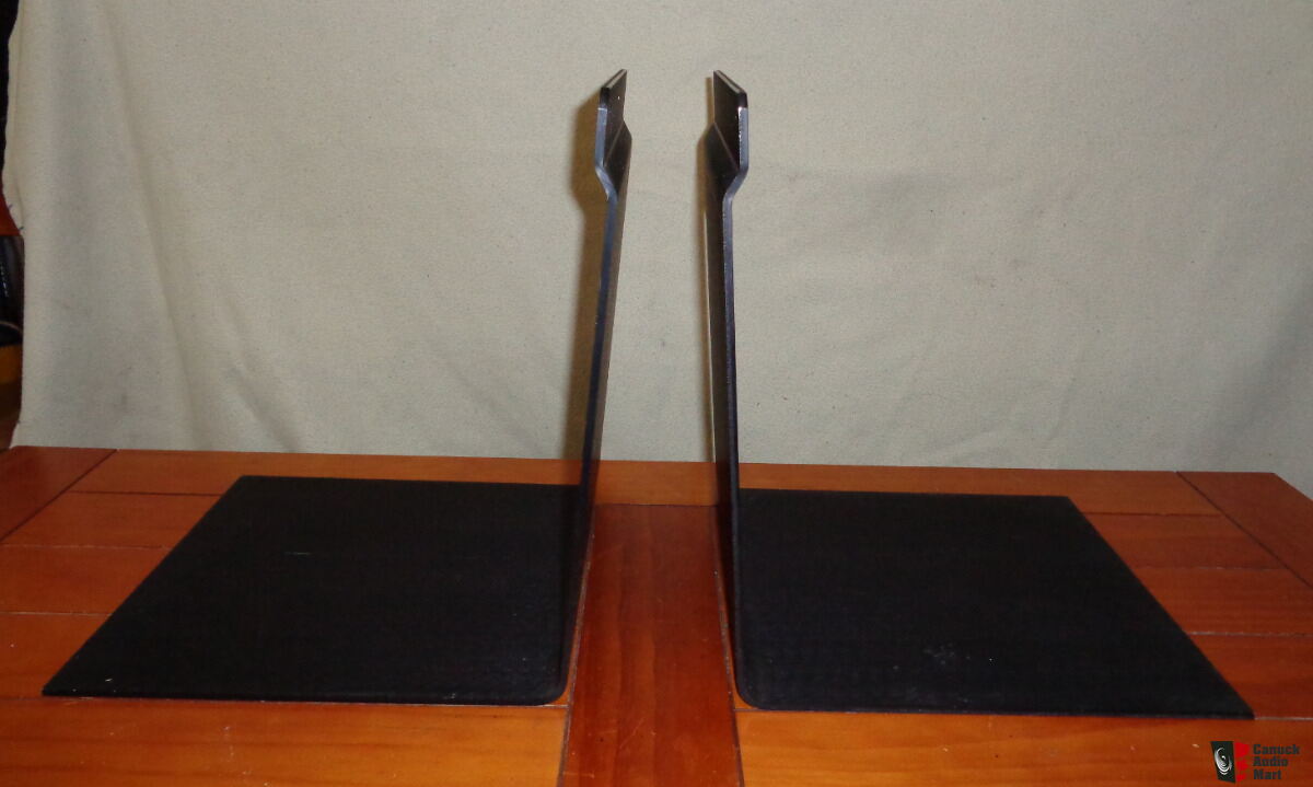 Infinity Quantum 5 Speaker Stands