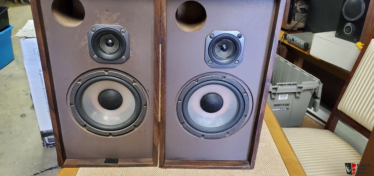 Electro-Voice Interface 1 Speakers Photo #4140133 - Canuck Audio Mart