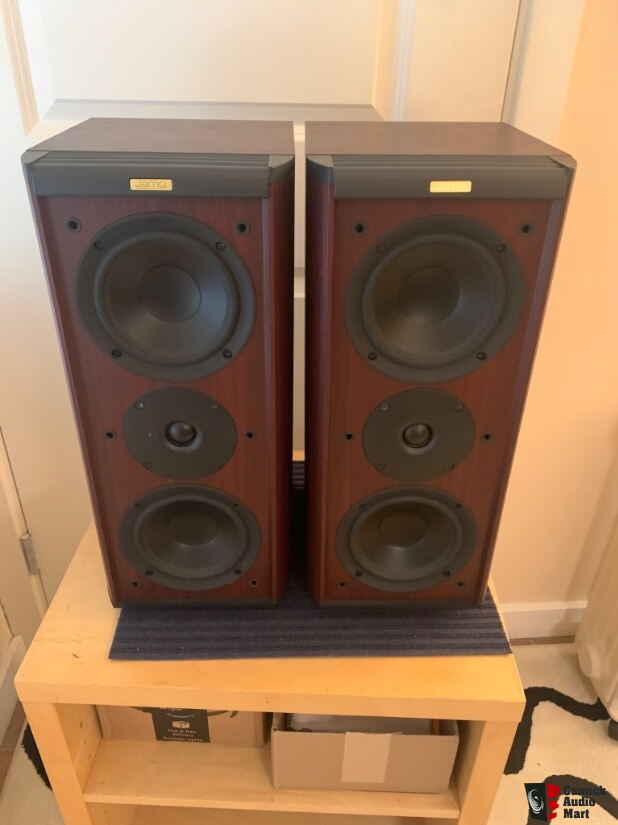 Jamo Classic 4 Bookshelf Speakers Photo #4140761 - Canuck Audio Mart