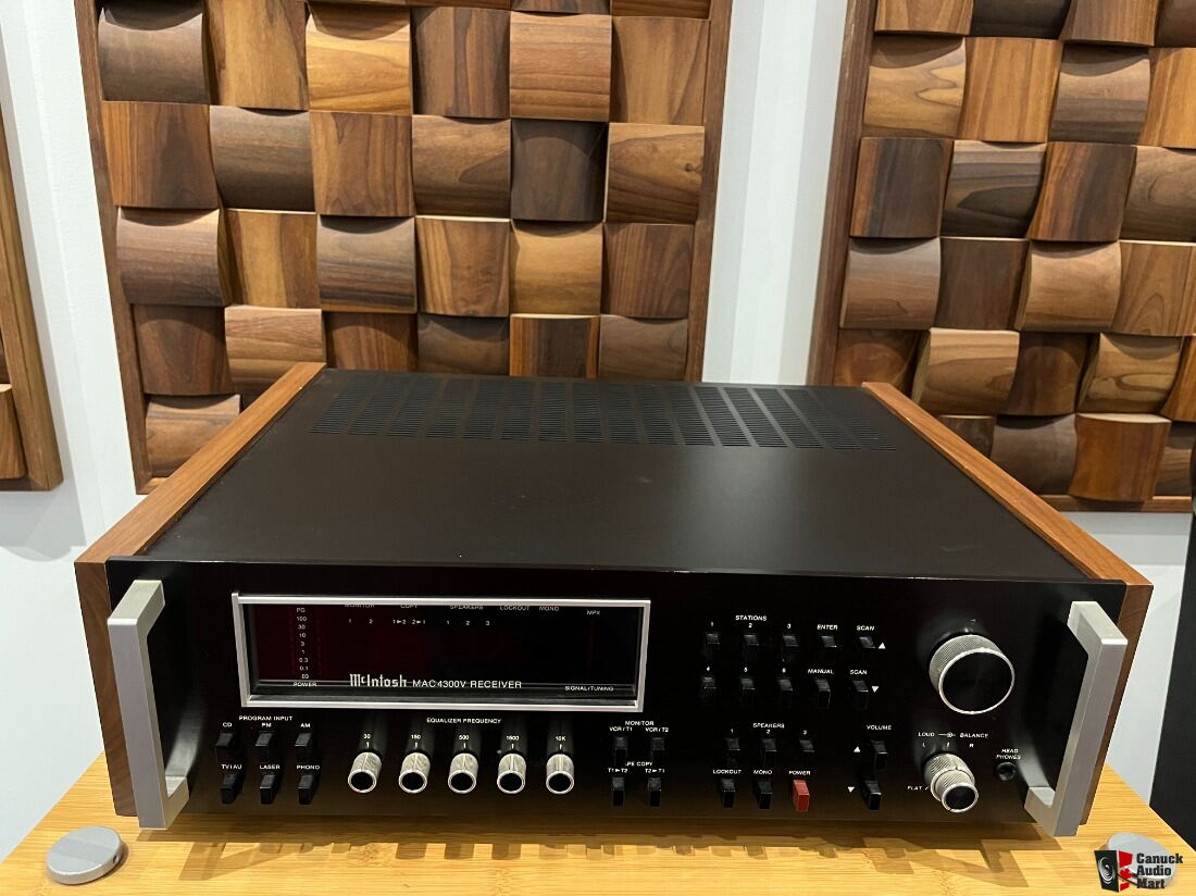 Vintage McIntosh MAC4300V Receiver / McIntosh MAC4300V Récepteur ...