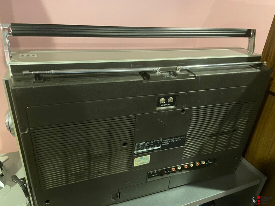Legendary Sharp GF666 boombox in top shape Photo #4144153 - Canuck ...