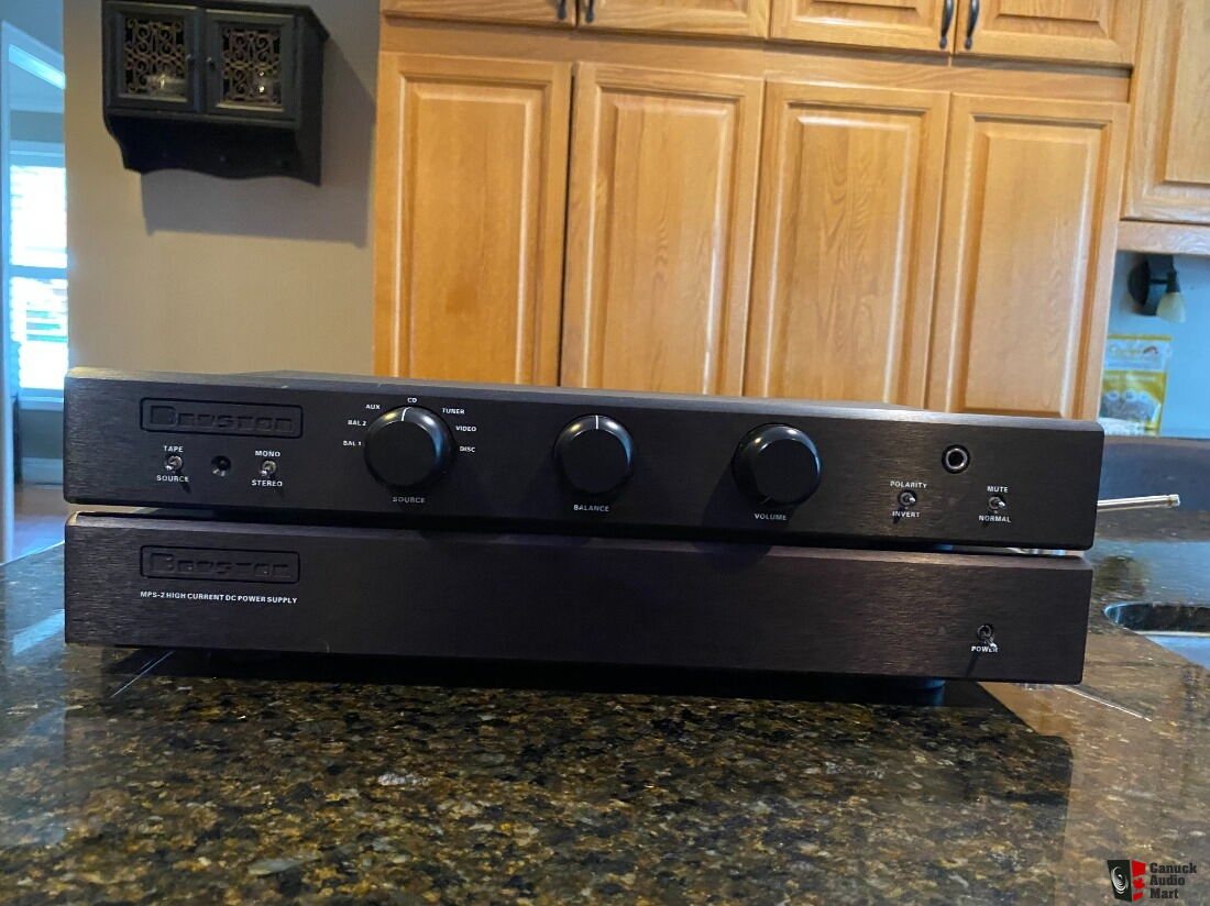 Bryston BP 26 with BR 4 Remote - Black 17" In Excellent Condition For ...