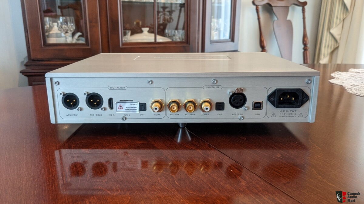 Denafrips Gaia DDC ~ brushed aluminum finish ~ as new condition ...