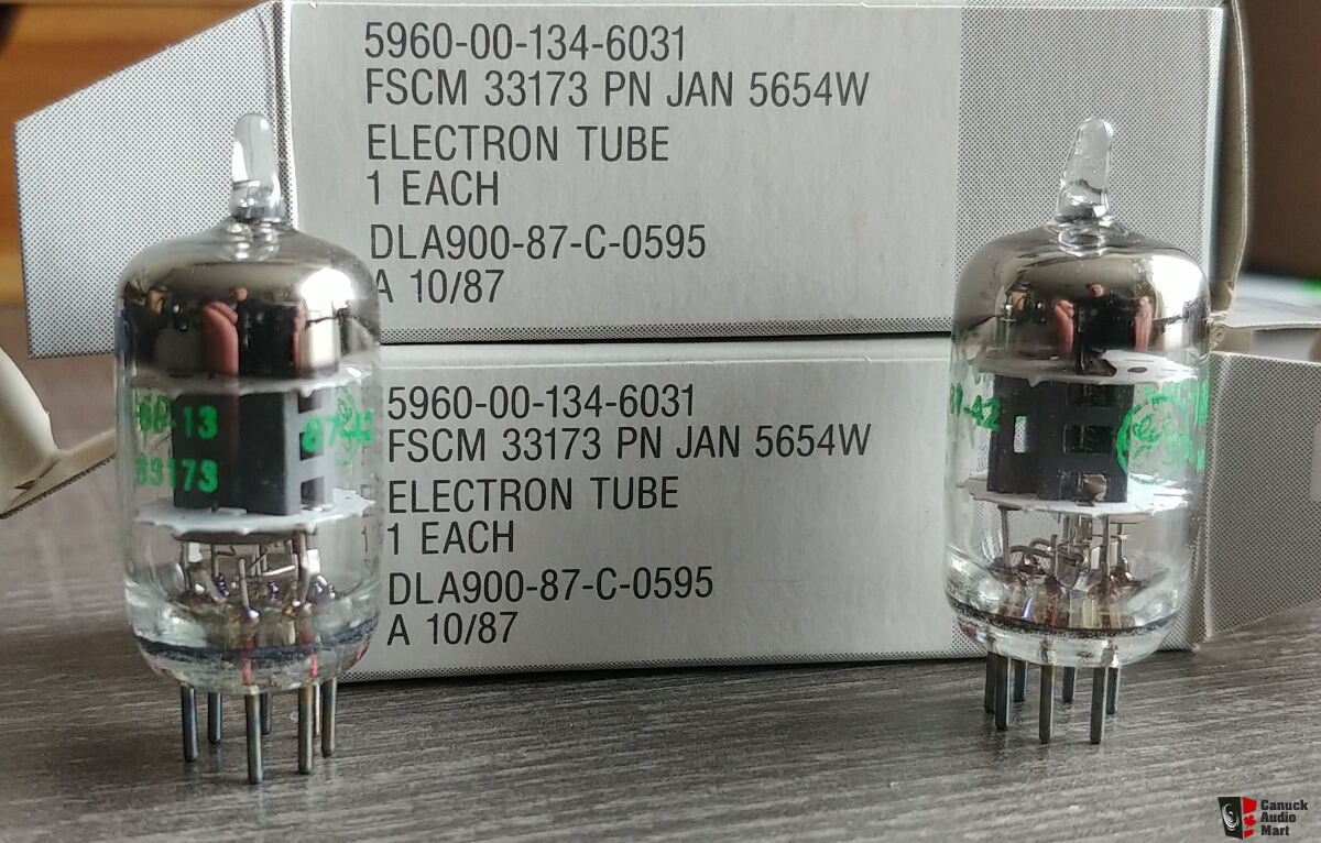 Tube amp w/2 extra sets of tubes Photo #4160215 - Canuck Audio Mart