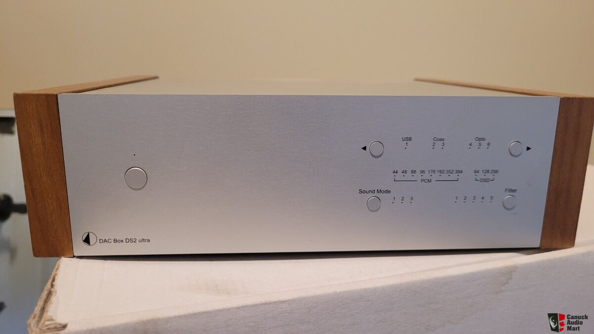 Pro-ject DAC Box DS2 ultra, silver walnut side pieces Photo #4165934 ...