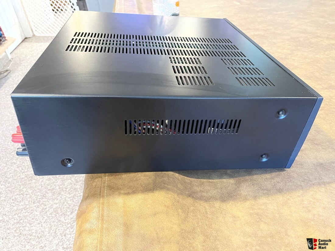 Arcam AVR300 7.1 receiver with Manuals and new Remote - Excellent ...