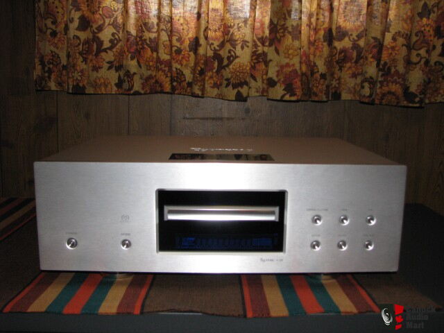 ESOTERIC X-05 SACD/CD PLAYER For Sale - Canuck Audio Mart