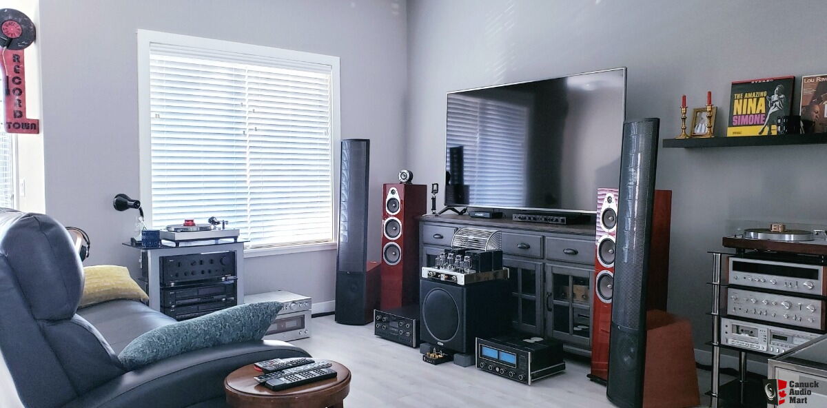 Martin Logan - Vantage 9" powered electrostatic speakers, like B&W ...