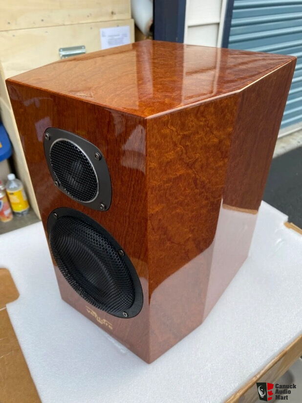 Venture Audio CR-1 ~ Excellent Condition For Sale - Canuck Audio Mart