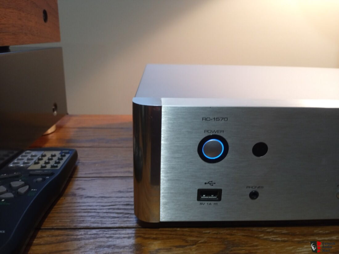 Rotel RC-1570 Stereo Preamplifier Photo #4181992 - Canuck Audio Mart