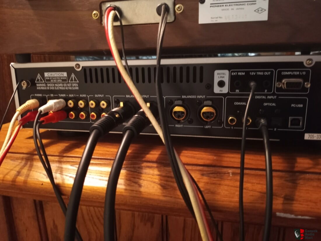 Rotel RC-1570 Stereo Preamplifier Photo #4181995 - Canuck Audio Mart