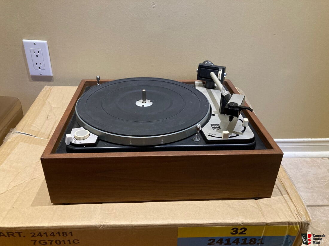 Dual 1009 turntable with B&O cartridge Photo #4182619 - Canuck Audio Mart