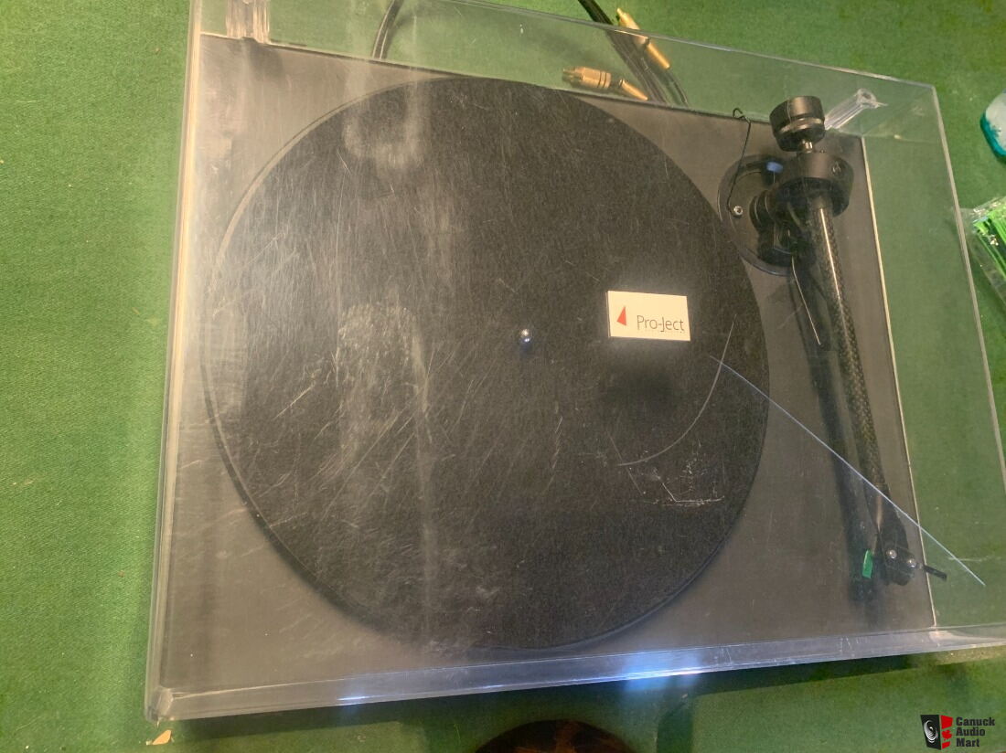 Project Debut turntable Photo #4182658 - Canuck Audio Mart